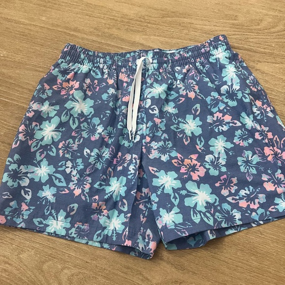 chubbies | Swim | Chubbies Hawaiin Print Blue Swim Trunks Size Large ...
